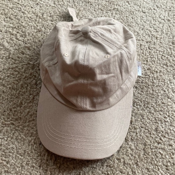 Missguided | Accessories | Camel Missguided Cap | Poshmark